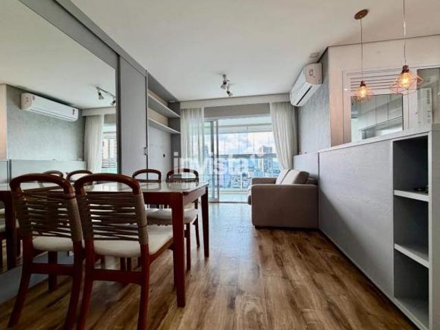 Apartamento à venda no bairro Ponta da Praia