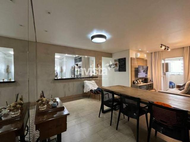 Apartamento à venda no bairro Ponta da Praia