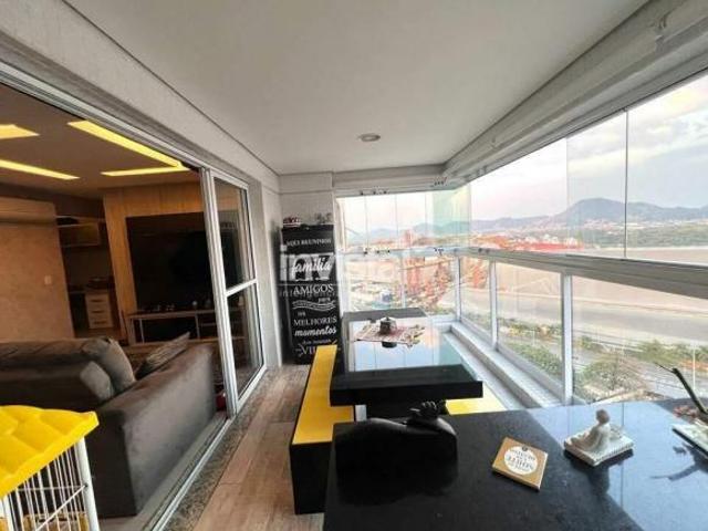 Apartamento à venda no bairro Ponta da Praia
