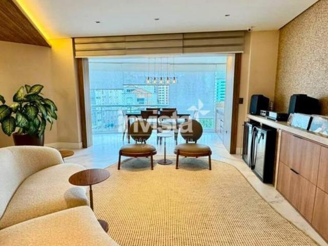 Apartamento à venda no bairro Ponta da Praia