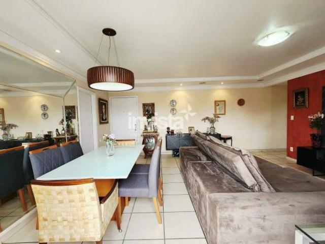 Apartamento à venda no bairro Ponta da Praia