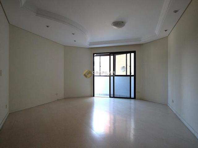 Apartamento à Venda no Bairro Portão