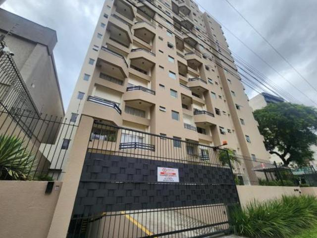 Apartamento a venda no bairro Portão com vaga de garagem