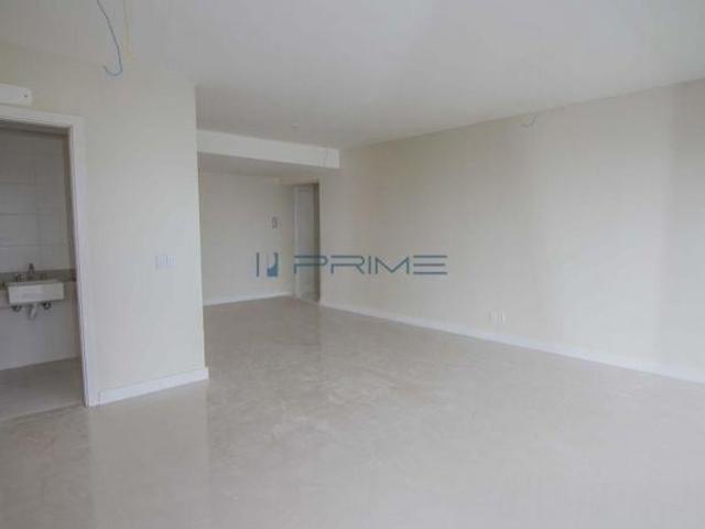 Apartamento à venda no bairro Praia de Belas Porto Alegre/RS