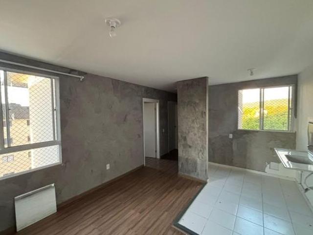 Apartamento à venda no bairro Restinga Porto Alegre/RS