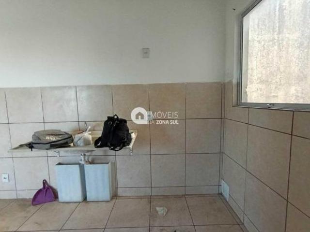 Apartamento à venda no bairro Restinga Porto Alegre/RS