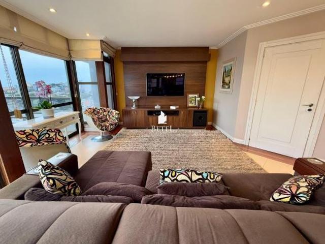 Apartamento à venda no bairro São Pelegrino Caxias do Sul/RS