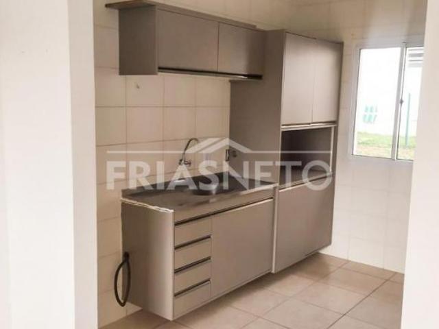 Apartamento à venda no bairro Santa Teresinha do Piraci
