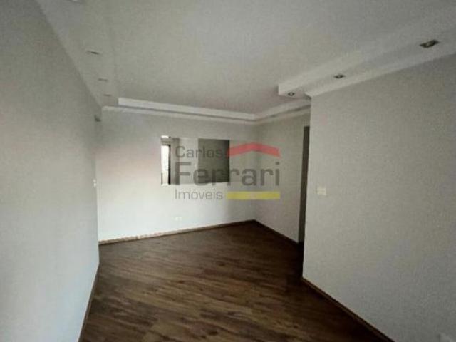 Apartamento à venda no Bairro Santa Teresinha, sendo 80 m, 3 quartos, 2 banheiros, sendo 1 suíte