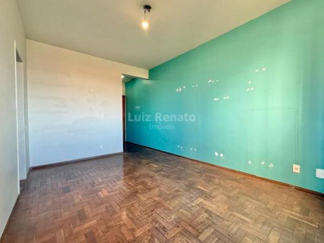 Apartamento à venda no bairro Santa Tereza
