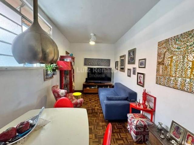 Apartamento á venda no bairro Santa Tereza