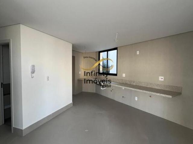 Apartamento à venda no bairro Santa Lúcia Belo Horizonte/MG
