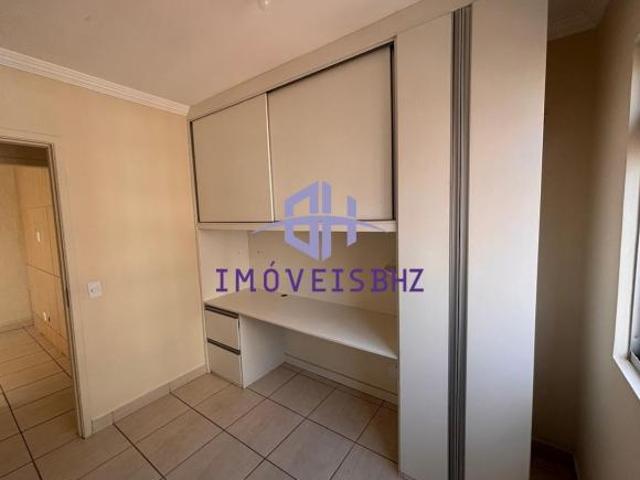 APARTAMENTO A VENDA NO BAIRRO SANTA MONICA COM 3 QUARTOS, 1 BANHEIRO, 1 VAGA E ELEVADOR