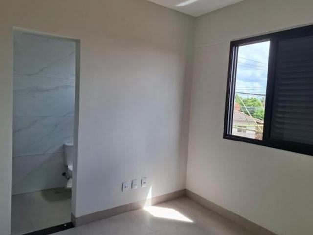 Apartamento à venda no bairro Santa Monica Uberlandia MG