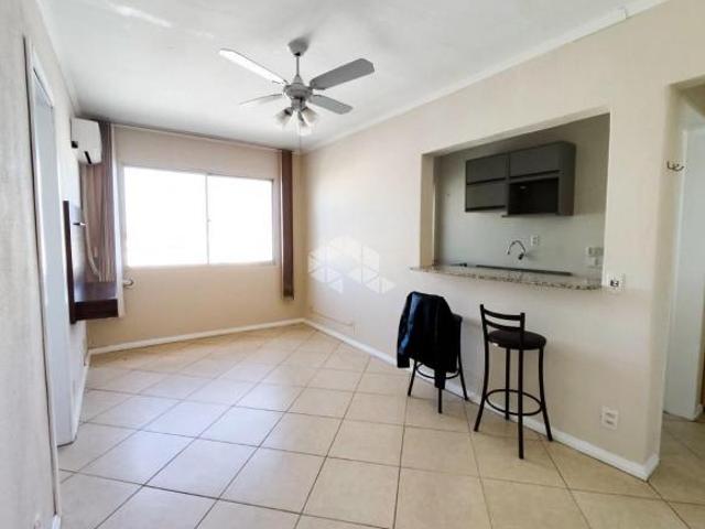 APARTAMENTO À VENDA NO BAIRRO SANTANA, COM 1 DORMITÓRIO, PORTARIA 24H E ELEVADORES