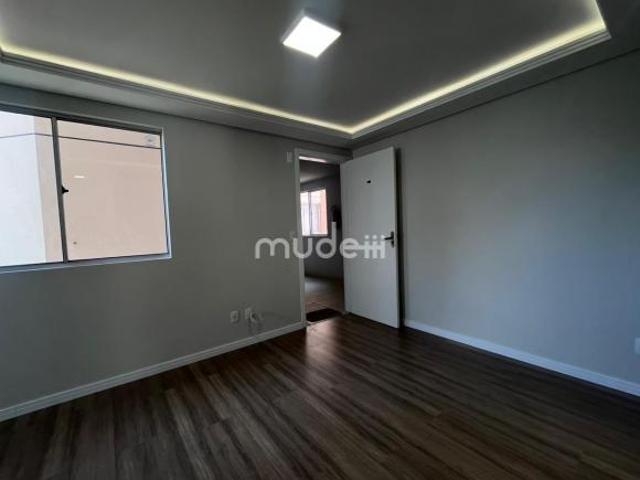 Apartamento à venda no bairro Santo Antônio São José dos Pinhais/PR
