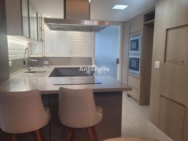 Apartamento à venda no bairro Sanvitto