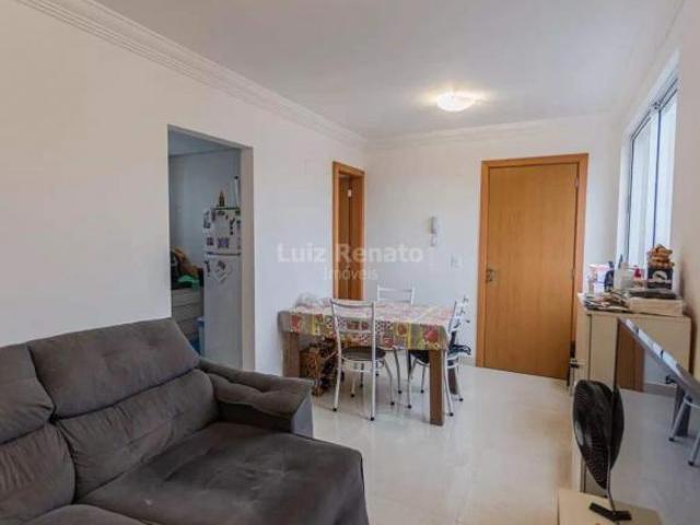 Apartamento à venda no bairro Sagrada Família