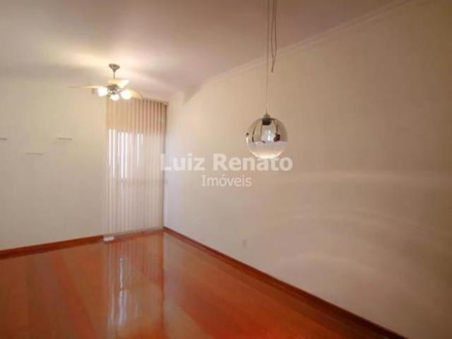 Apartamento à venda no bairro Sagrada Família
