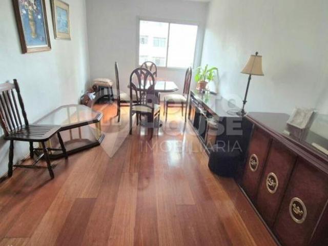 Apartamento à venda no bairro Saúde, 260m do metrô, 2 dormitórios, 1 vaga