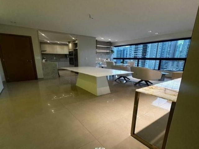 Apartamento à venda no bairro Setor Bueno em Goiânia/GO
