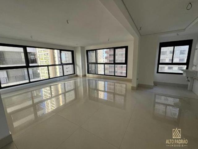 Apartamento à venda no bairro Setor Marista em Goiânia/GO