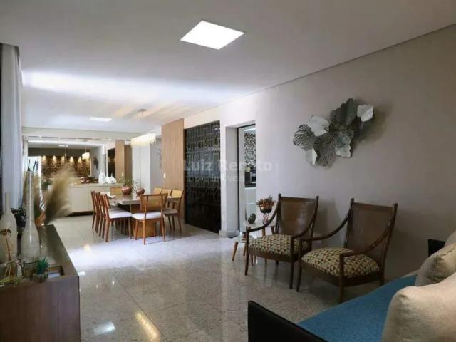 Apartamento à venda no bairro Silveira