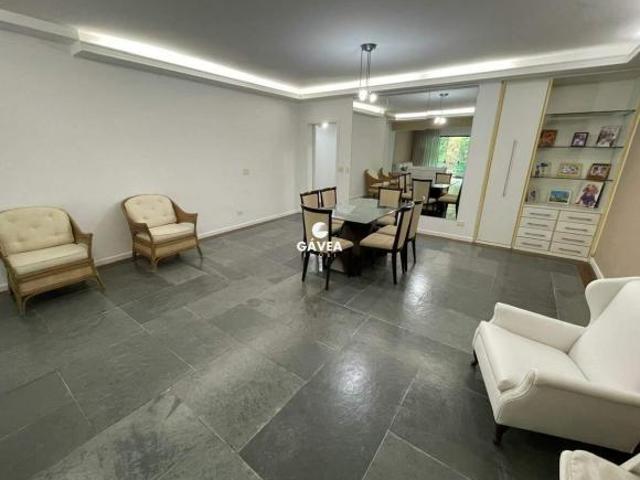 Apartamento à venda no Barra Funda em Guarujá