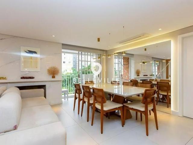 Apartamento a venda no Batel com 4 Dormitórios 2 V