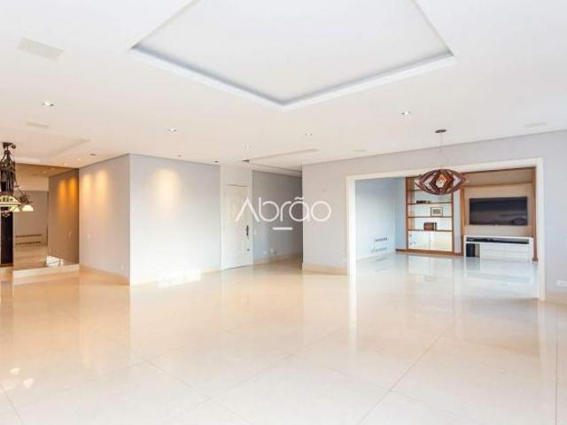 Apartamento à Venda no Batel com 2 Suítes – 256 m²
