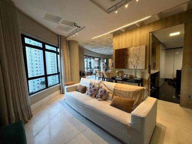 Apartamento à venda no Belvedere | 198 m² | Reformado | 4 quartos R$ 2.800.000,00