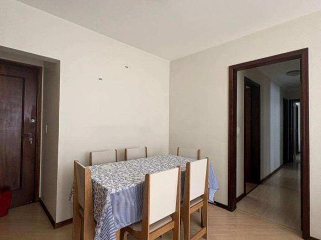 Apartamento à venda no Bigorrilho, com 3 quartos. e dependência de serviço