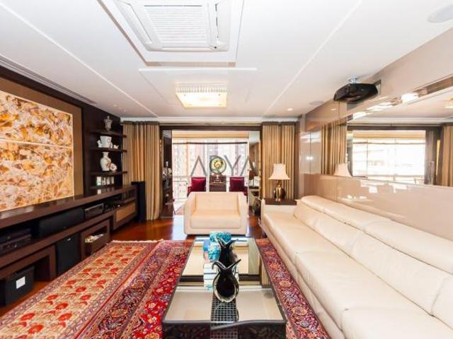 Apartamento à venda no Bigorrilho ARYA1