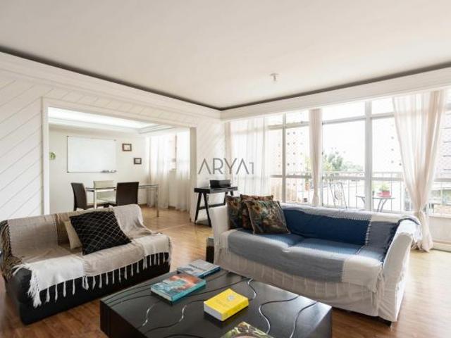 Apartamento à venda no Bigorrilho ARYA1