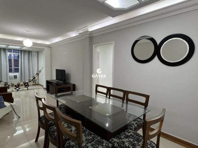 Apartamento à venda no Boqueirão em Santos