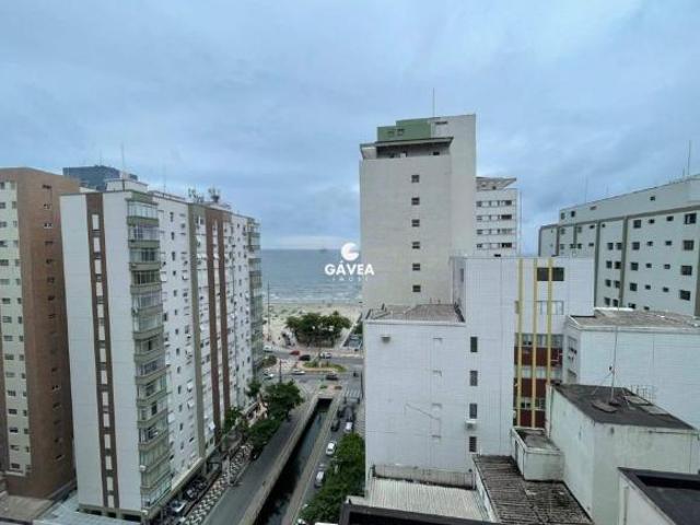 Apartamento à venda no Boqueirão em Santos