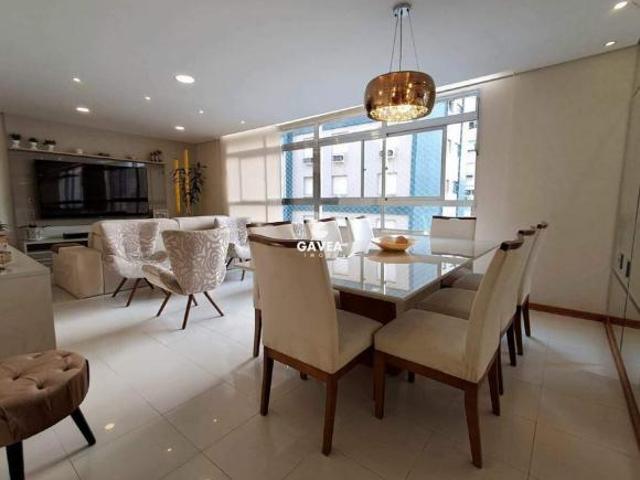 Apartamento à venda no Boqueirão em Santos