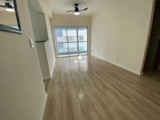 Apartamento à venda no Boqueirão em Santos