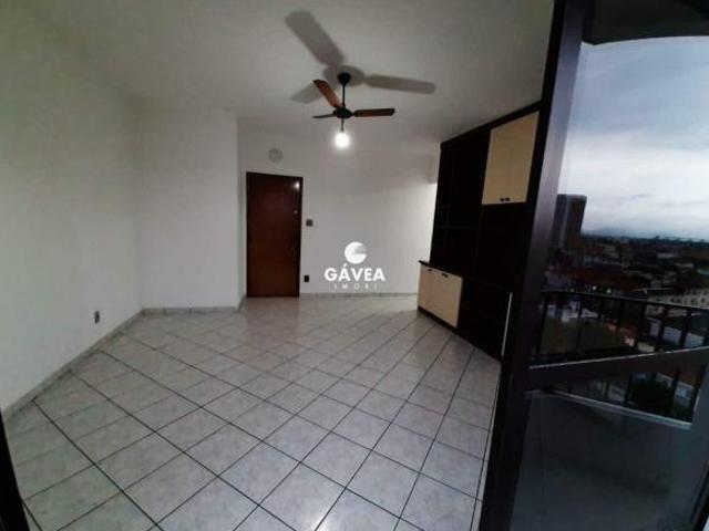 Apartamento à venda no Boqueirão em Santos