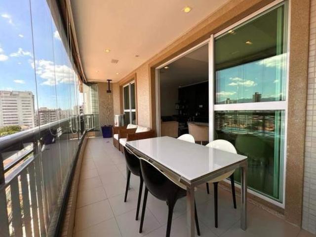 Apartamento à venda no Boqueirão em Santos