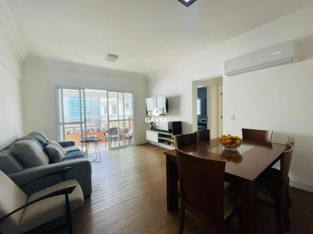 Apartamento à venda no Boqueirão em Santos