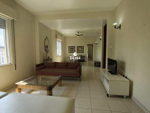 Apartamento à venda no Boqueirão em Santos