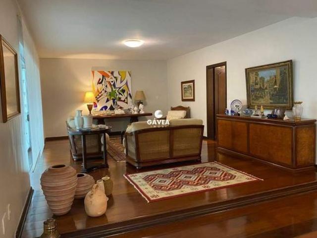 Apartamento à venda no Boqueirão em Santos