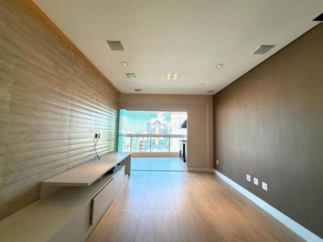 Apartamento à venda no Boqueirão em Santos