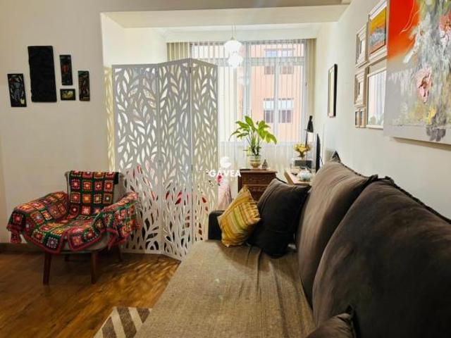 Apartamento à venda no Boqueirão em Santos