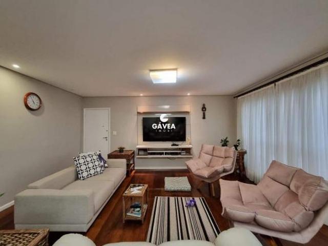 Apartamento à venda no Boqueirão em Santos