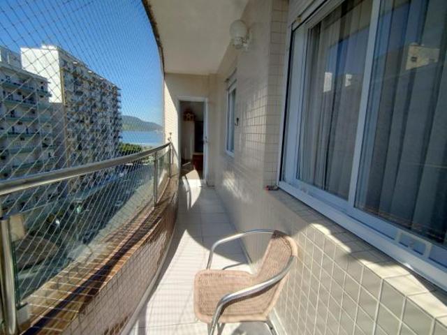 Apartamento à venda no Boqueirão em Santos