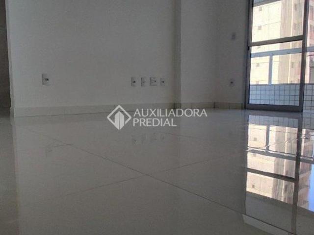 Apartamento à venda no Boqueirão Praia Grande