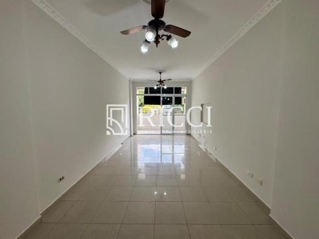Apartamento à venda no Boqueirão Santos