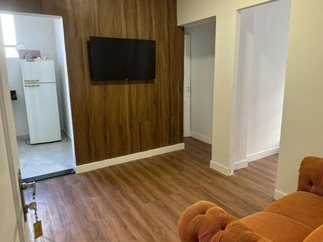 Apartamento à venda no Boqueirão, Santos SP: 2 quartos, 2 salas, 1 banheiro, 55m² de área. Imperdíve